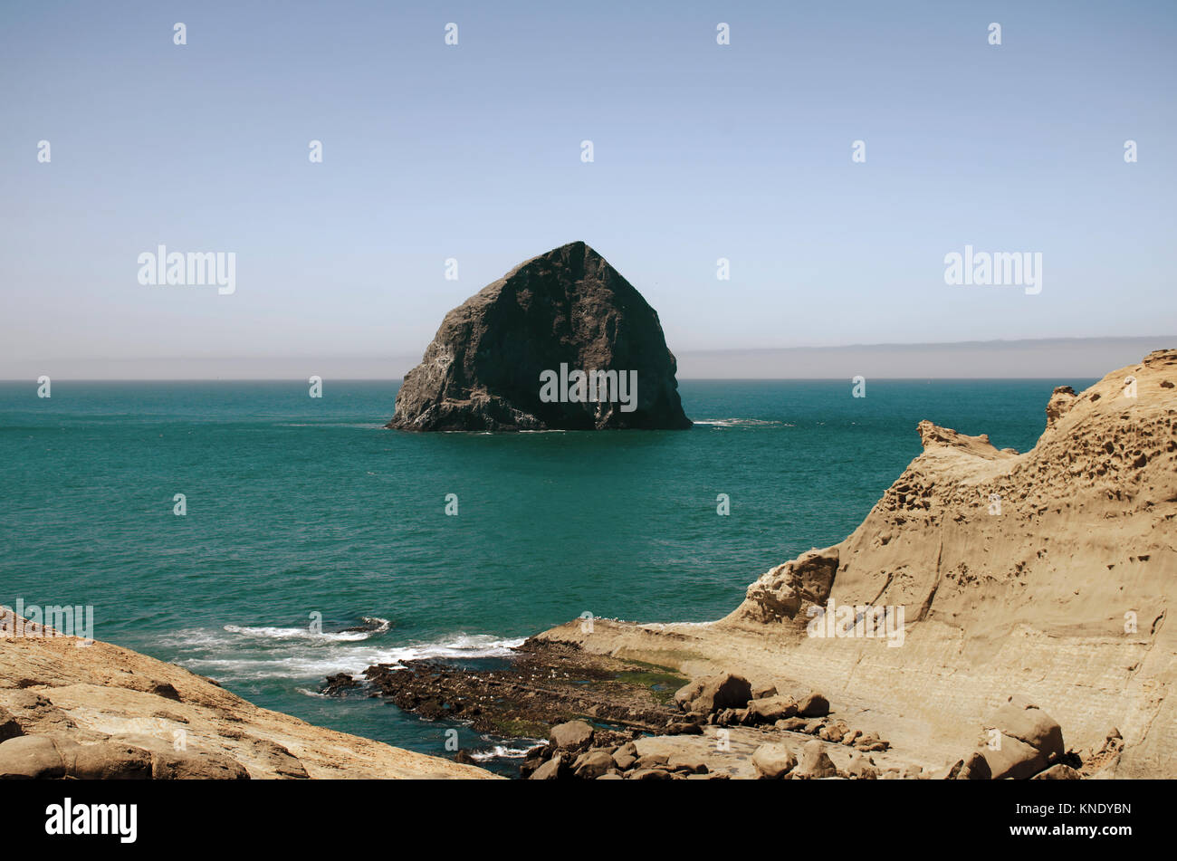 Oregon coast rock hi-res stock photography and images - Alamy