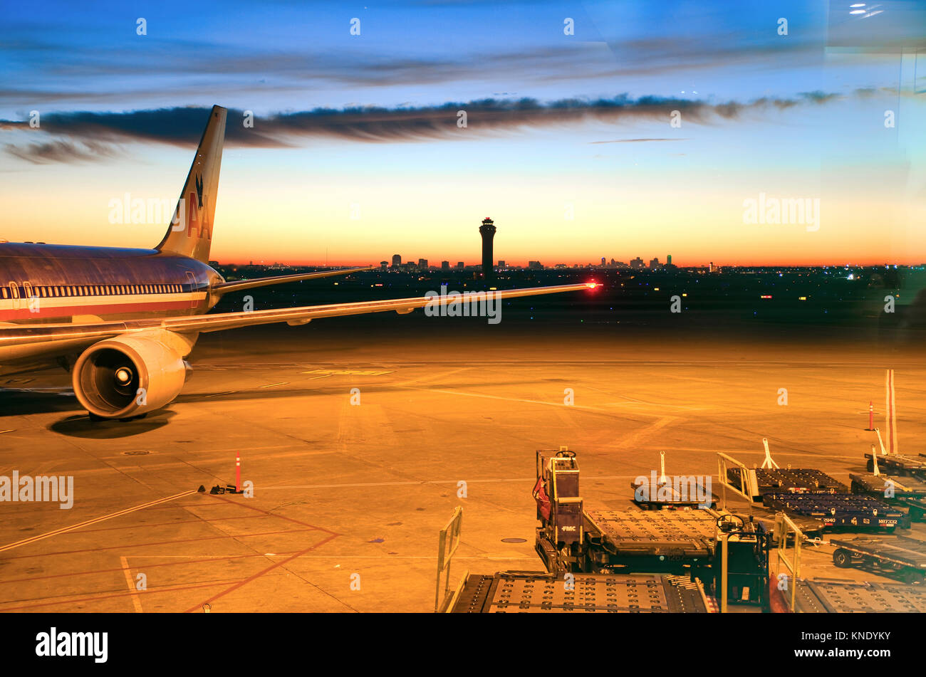 Pdx hi-res stock photography and images - Alamy