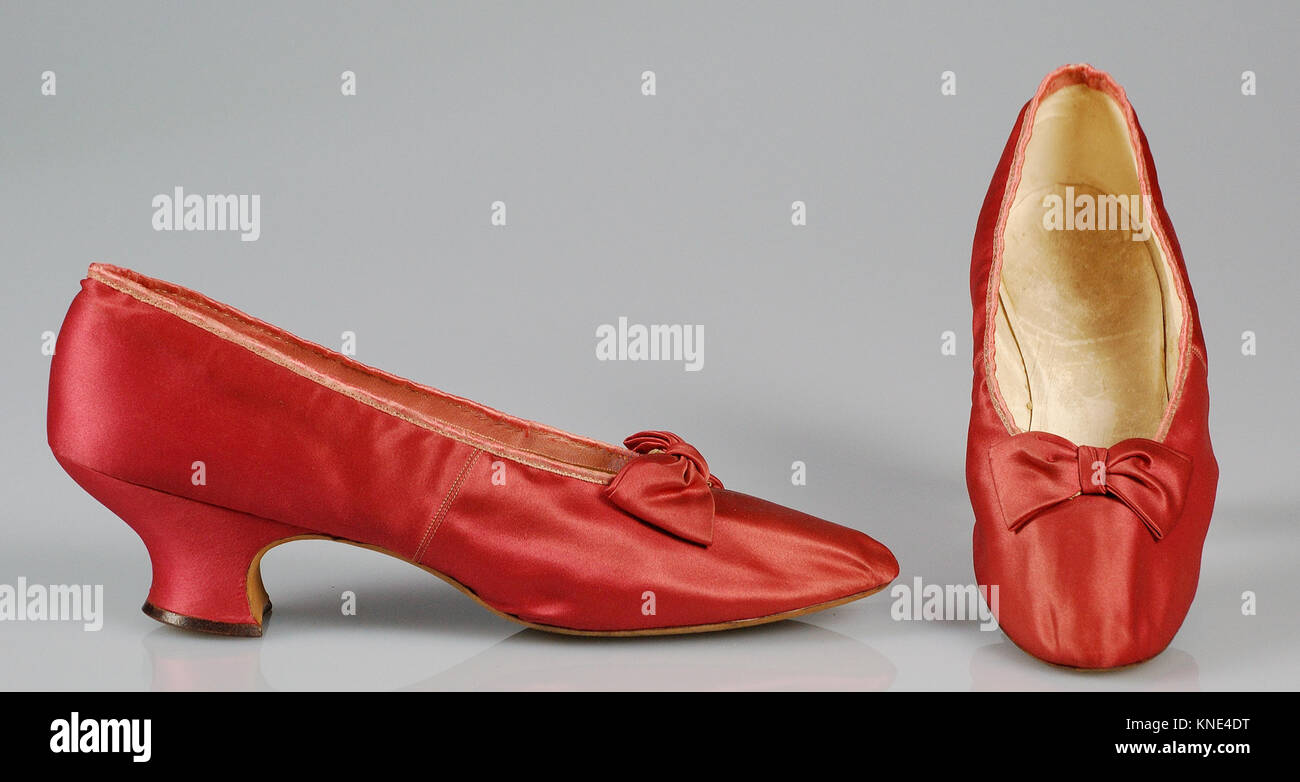 B slippers hi-res stock photography and images - Alamy