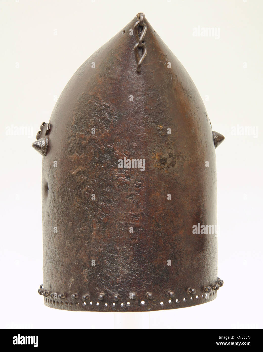 This 14th-century European bascinet is a medieval helmet for battle ...