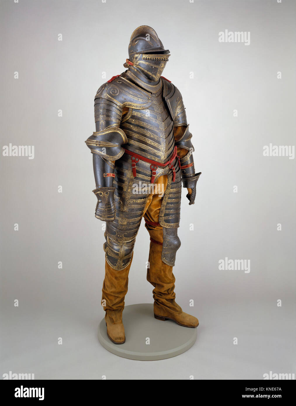 This field armor worn by King Henry VIII illustrates early 16th-century ...