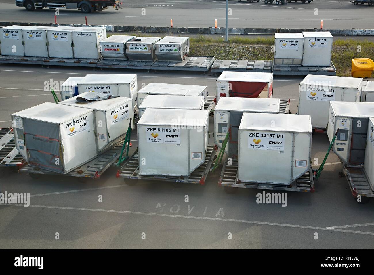 Air Cargo Containers Stock Photo - Alamy Air Cargo Containers Stock Photo - Alamy
