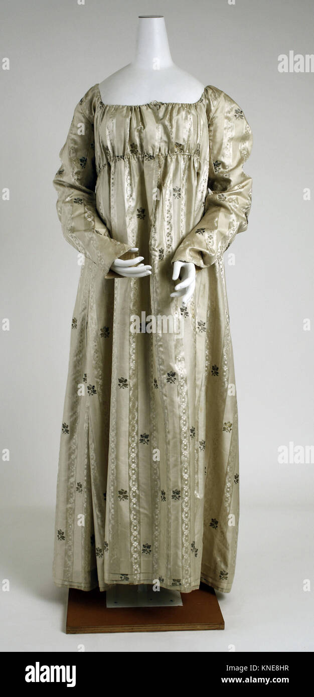 Ensemble collection garments accessories hi-res stock photography and ...