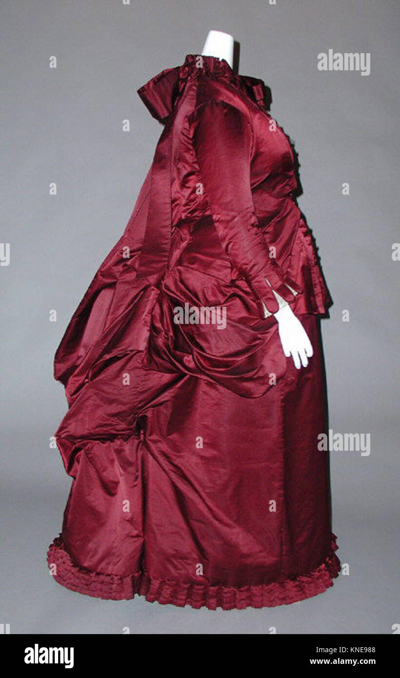 Dressmaking technique hi-res stock photography and images - Alamy