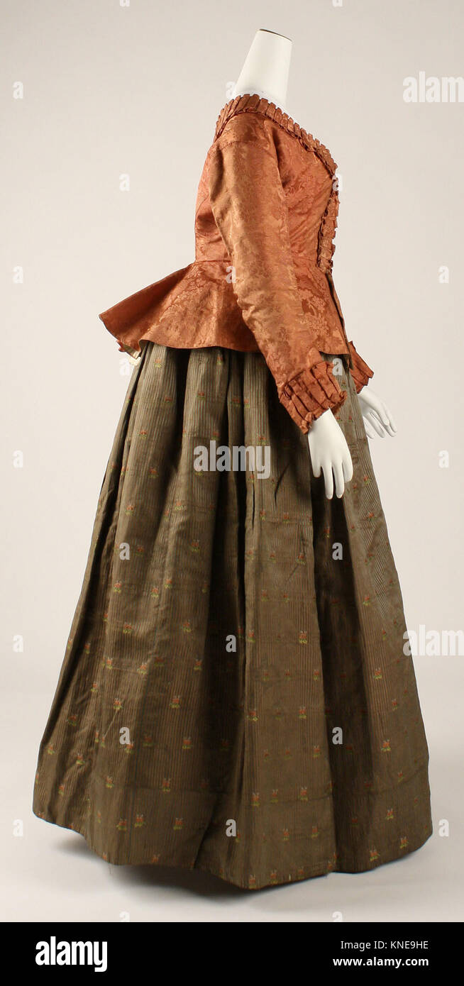 Ensemble collection garments accessories hi-res stock photography and ...