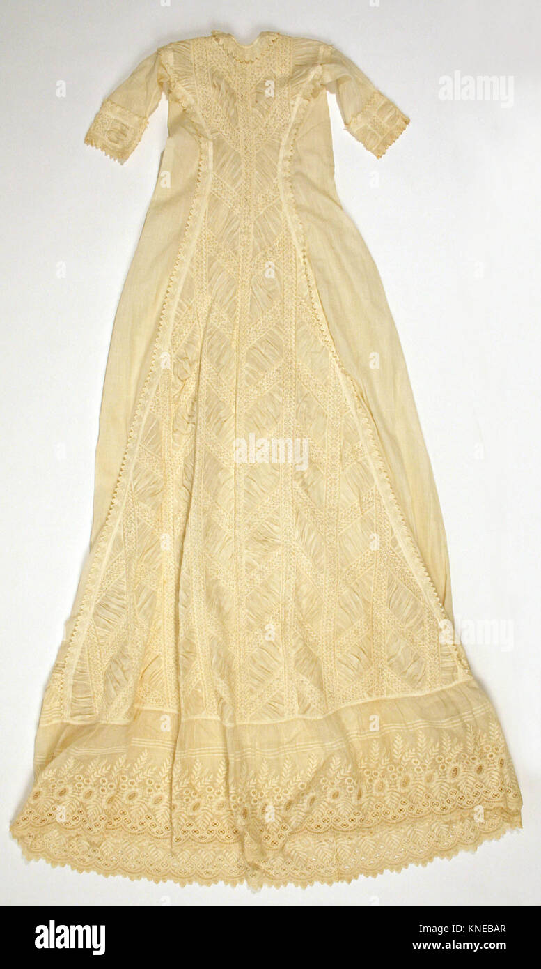 This dress, part of 19th-century fashion, demonstrates the trends and ...