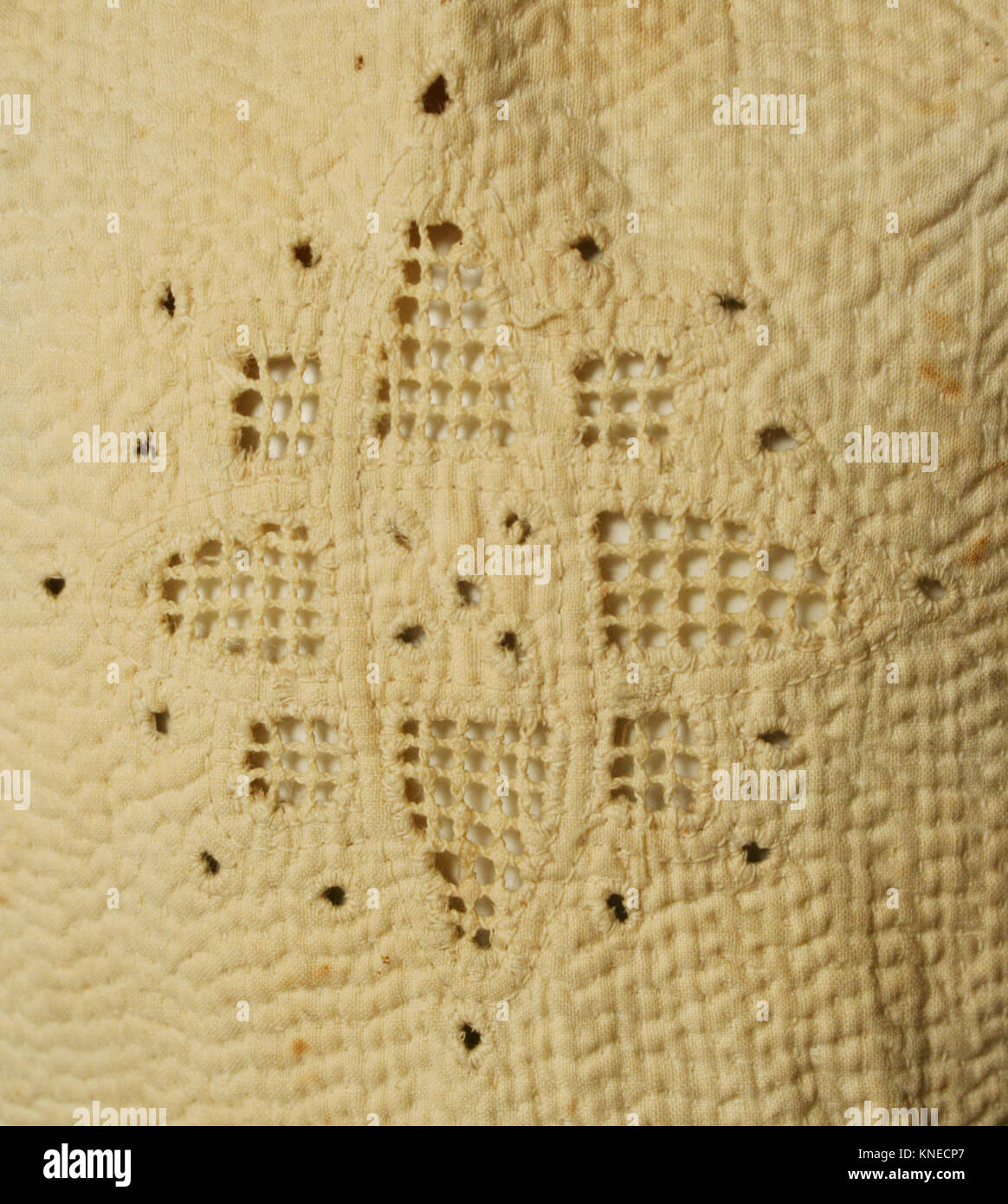 The object is a cap from the Metropolitan Museum of Art's collection ...