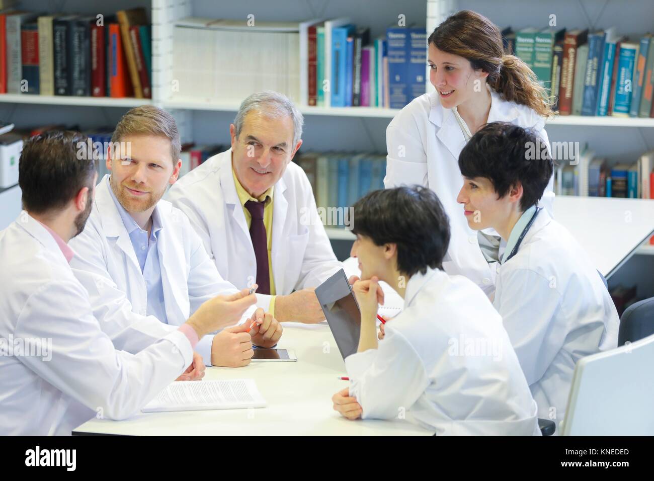 Medical session hi-res stock photography and images - Alamy