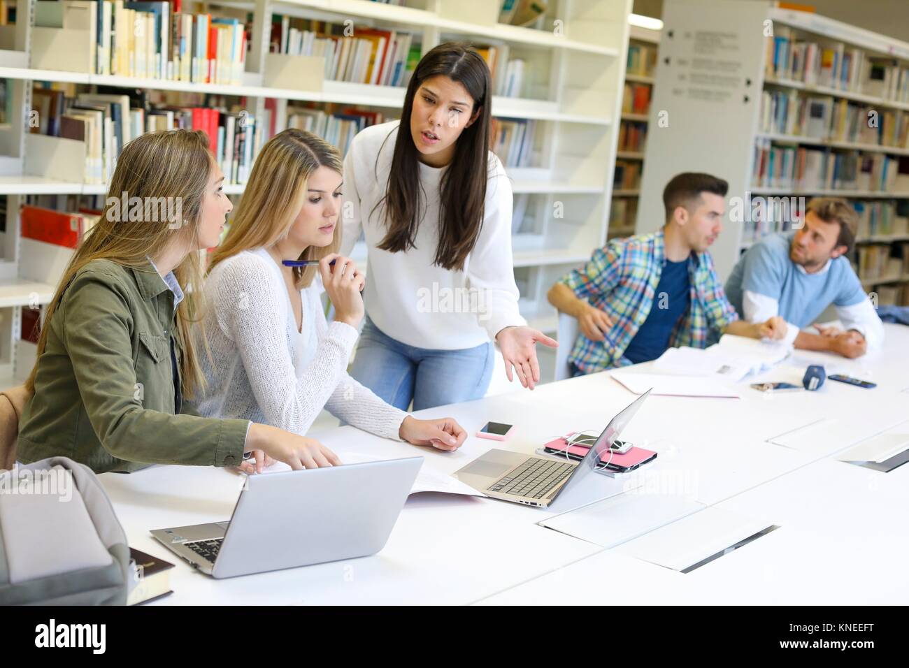 Students studying library spain hi-res stock photography and images - Alamy