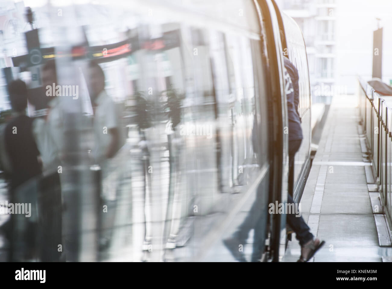 People boarding train in Shanghai station Stock Photo - Alamy