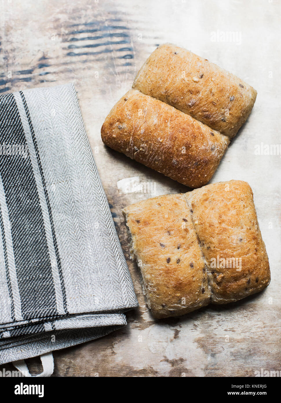 Group of bread rolls hi-res stock photography and images - Alamy