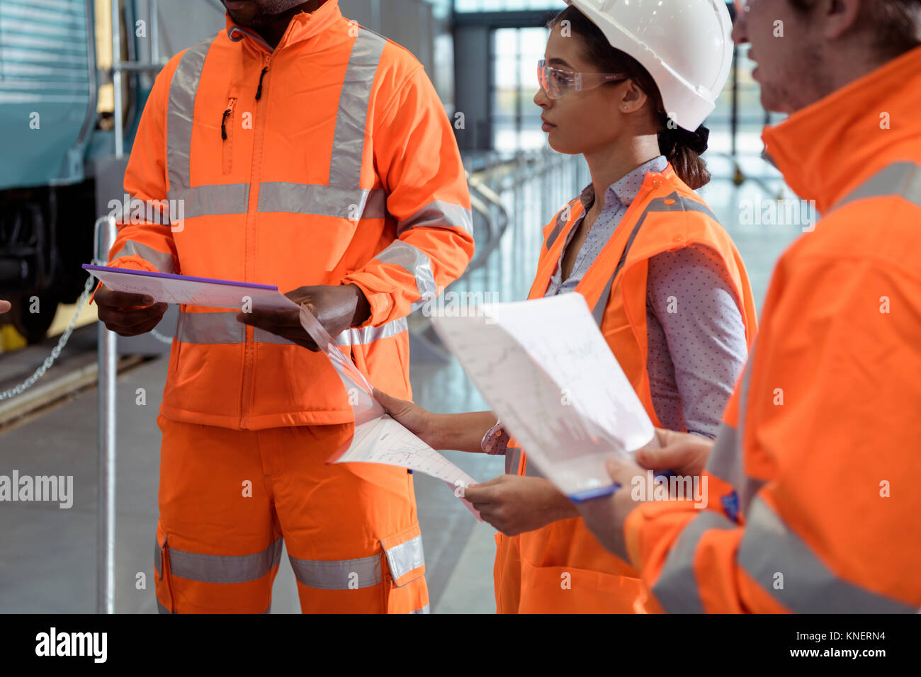 African apprentices training hi-res stock photography and images - Alamy