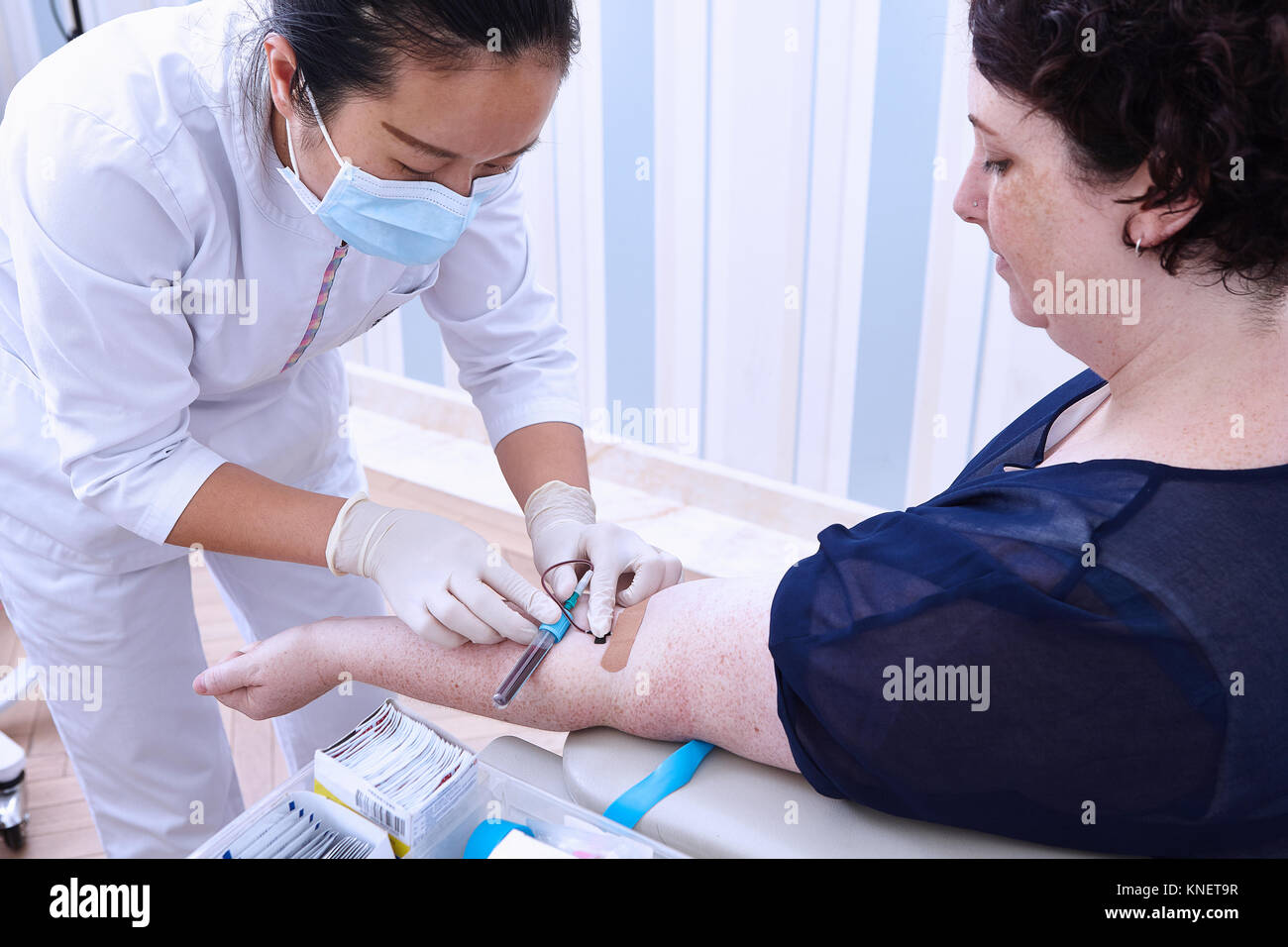 Blood test hi-res stock photography and images - Alamy