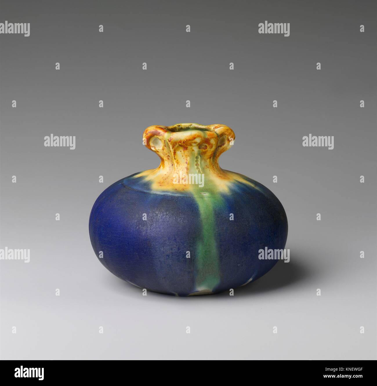 Stoke vase hi-res stock photography and images - Alamy