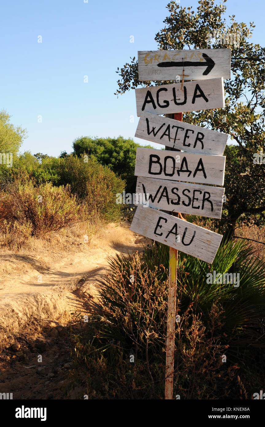 Short supply sign hi-res stock photography and images - Alamy