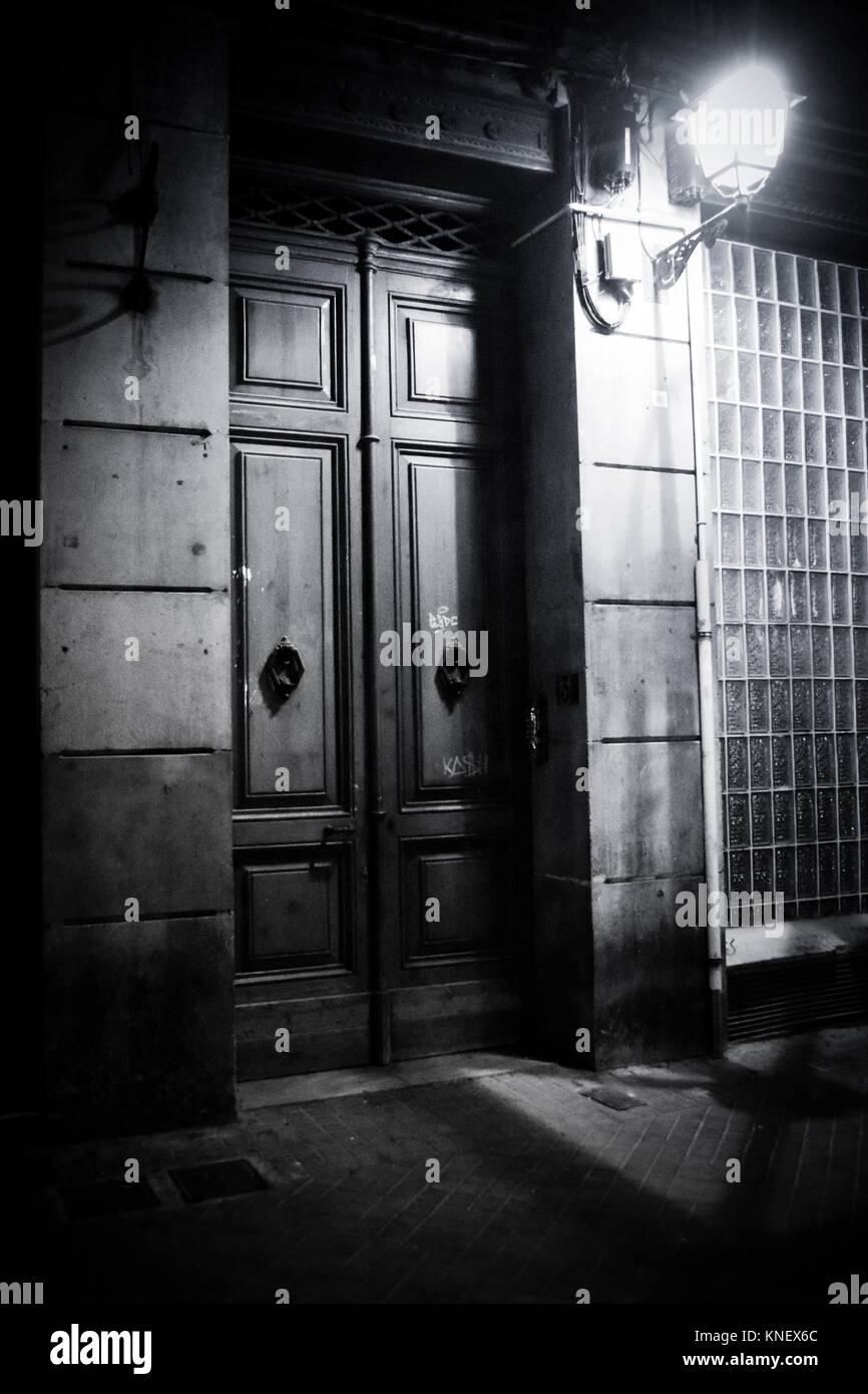 Closed night hi-res stock photography and images - Alamy
