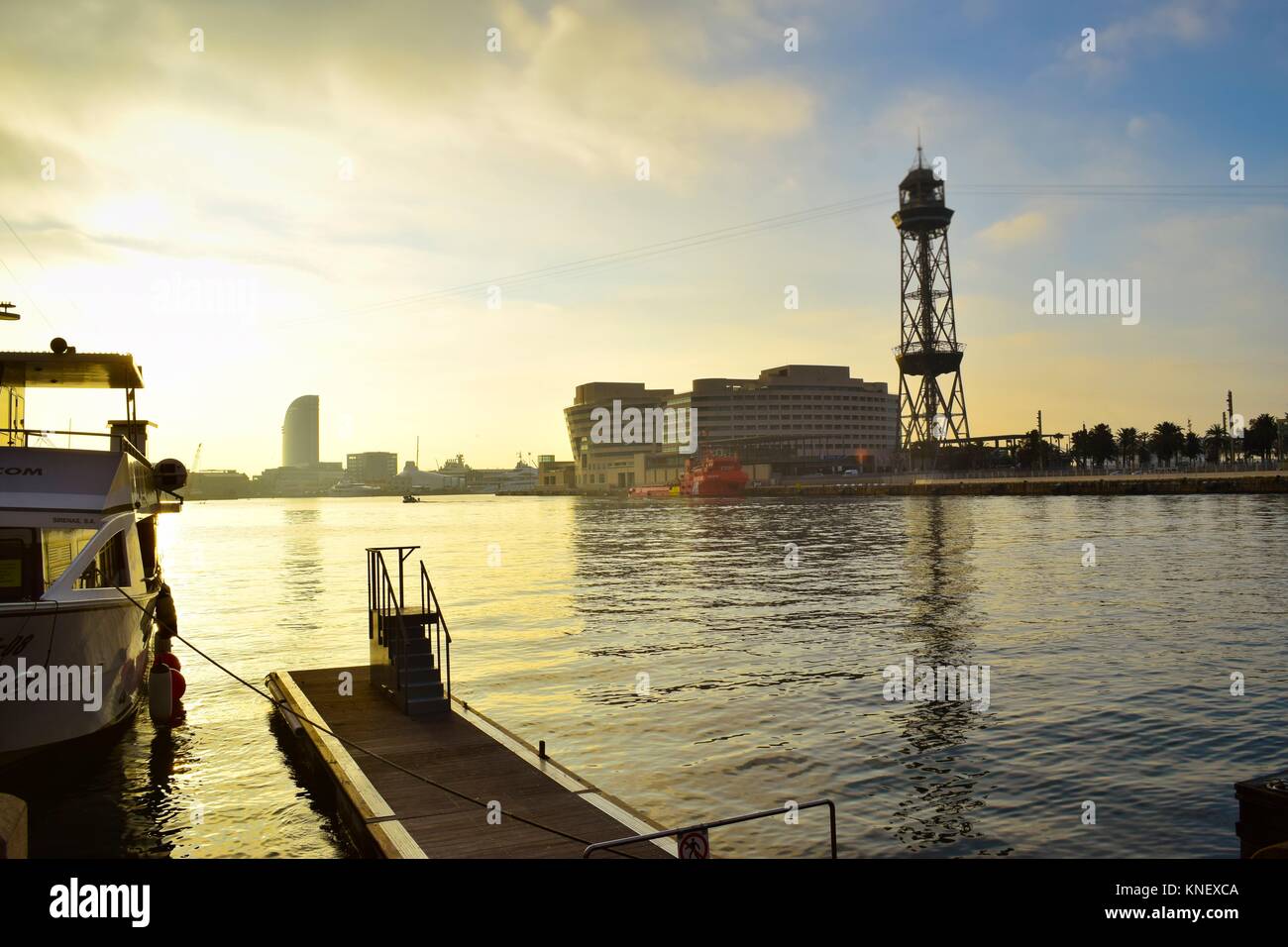 Harbor cable car hi-res stock photography and images - Alamy