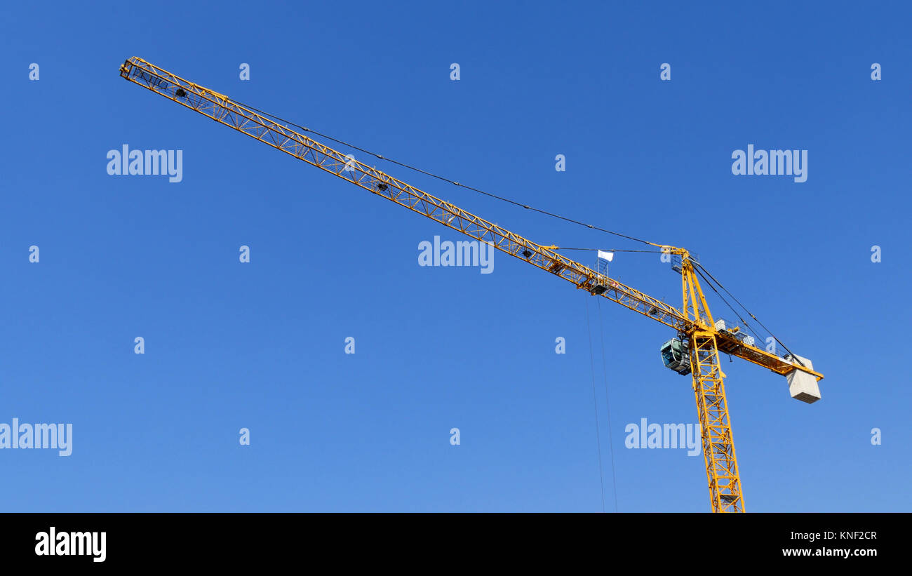 Crane high housebuilding hi-res stock photography and images - Alamy