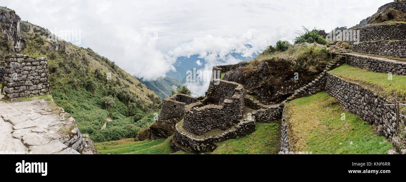 Inca stone wall hi-res stock photography and images - Alamy