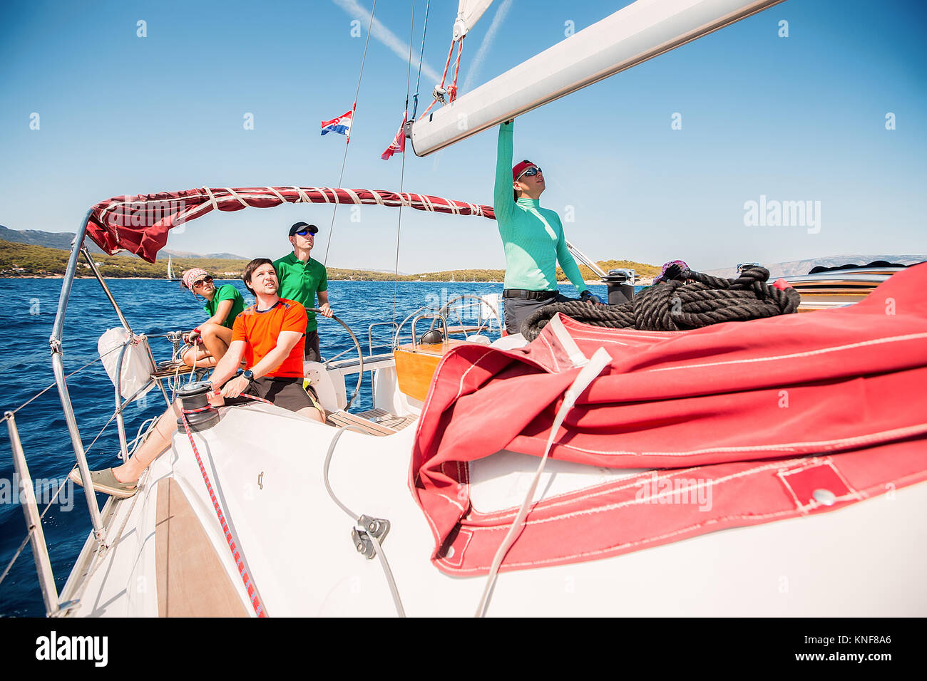Sailing yacht and teamwork hi-res stock photography and images - Alamy