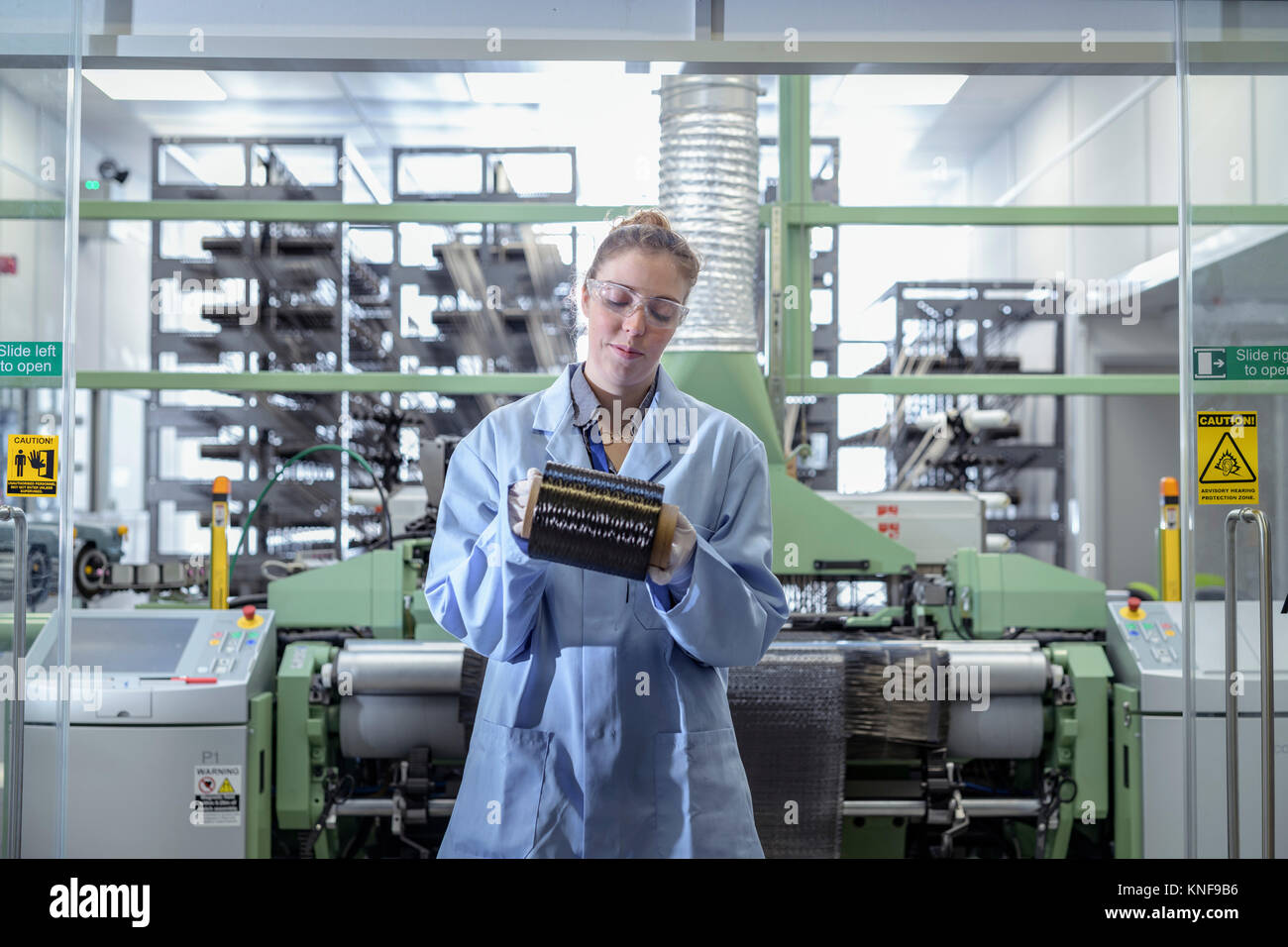 Female manufacturing production hi-res stock photography and images - Alamy