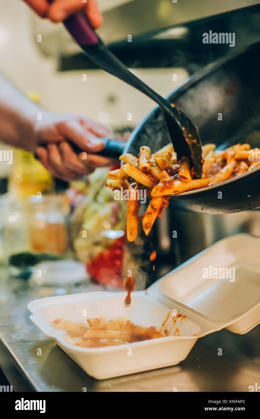 Plastic container for spaghetti hi-res stock photography and images - Alamy