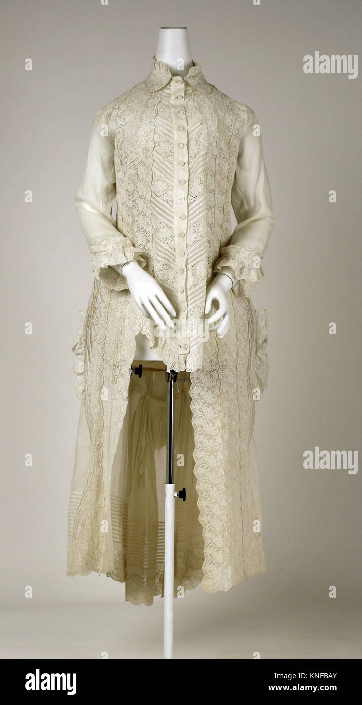 Dress MET CIX54.4.2 F 100146 Stock Photo - Alamy