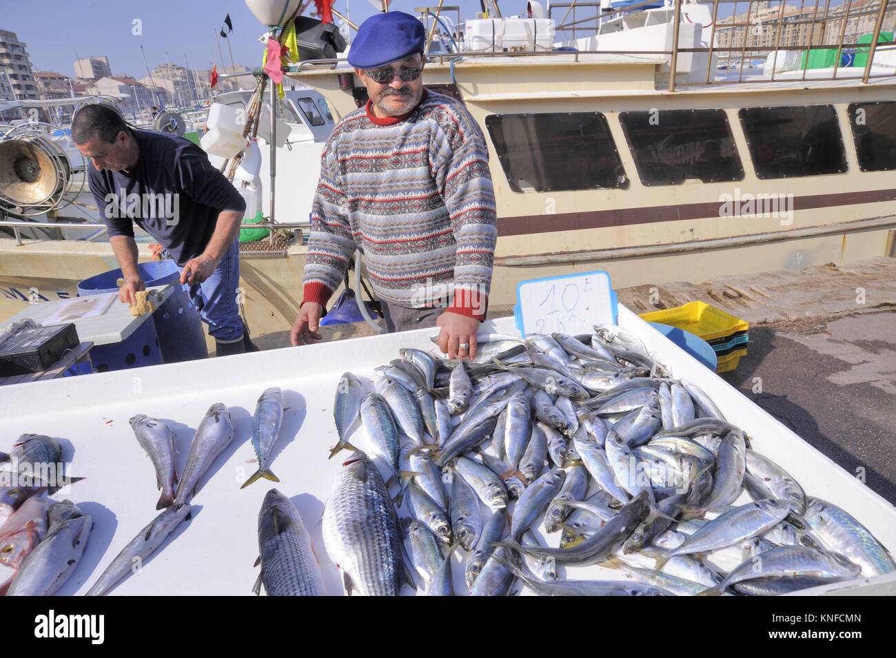Marseille (France), fish market in the Old Port Stock Photo - Alamy