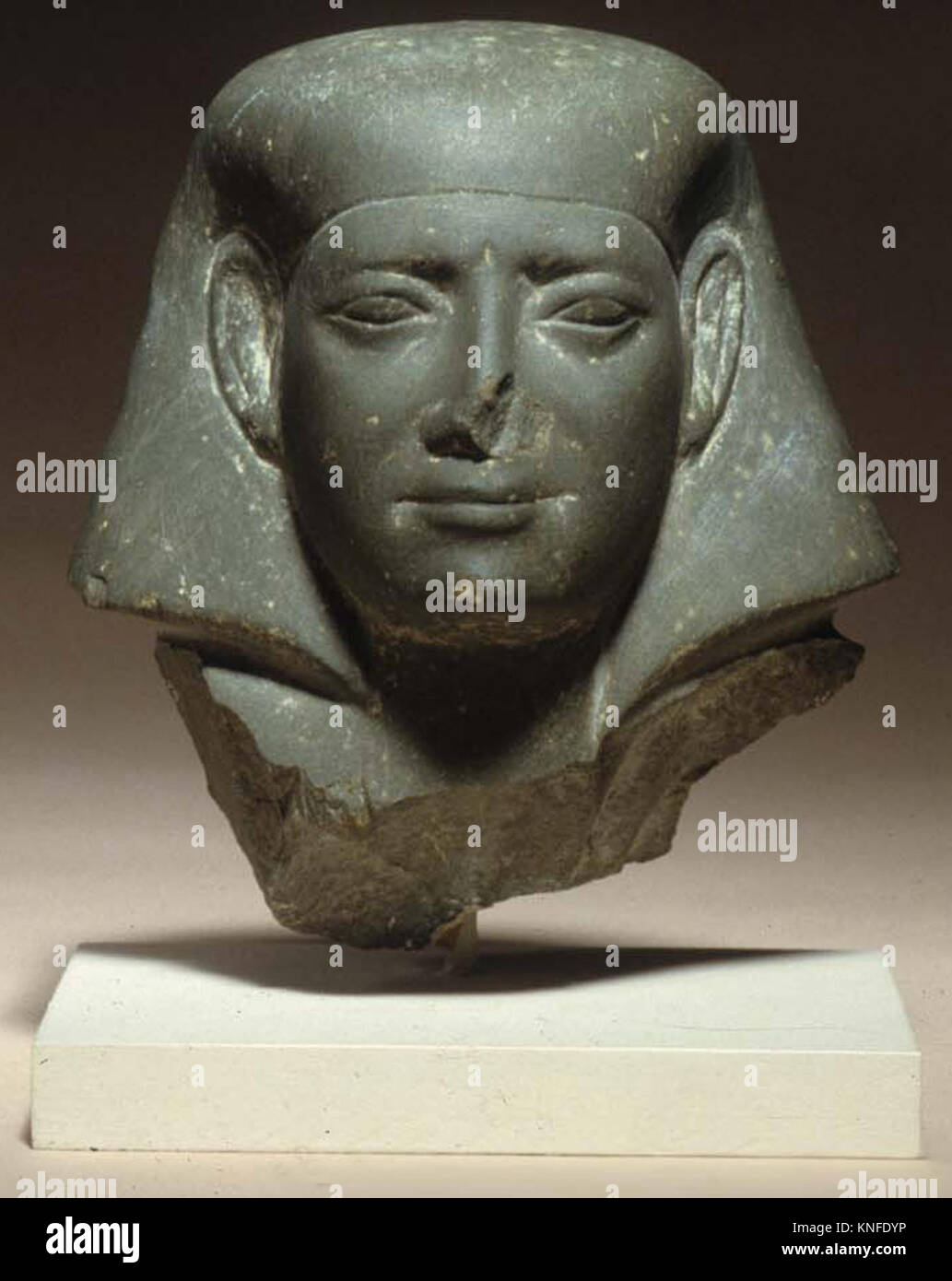 Antique male statue hi-res stock photography and images - Alamy