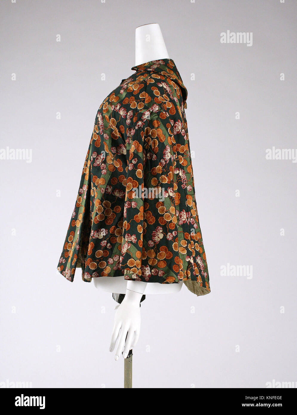 This 18th-century dressing jacket, crafted from luxurious fabric ...