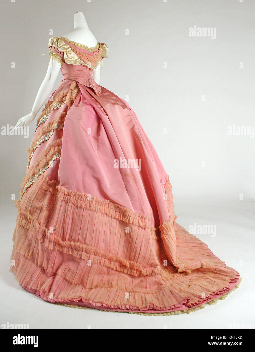 This ball gown, part of the MET collection, is a fine example of 19th ...