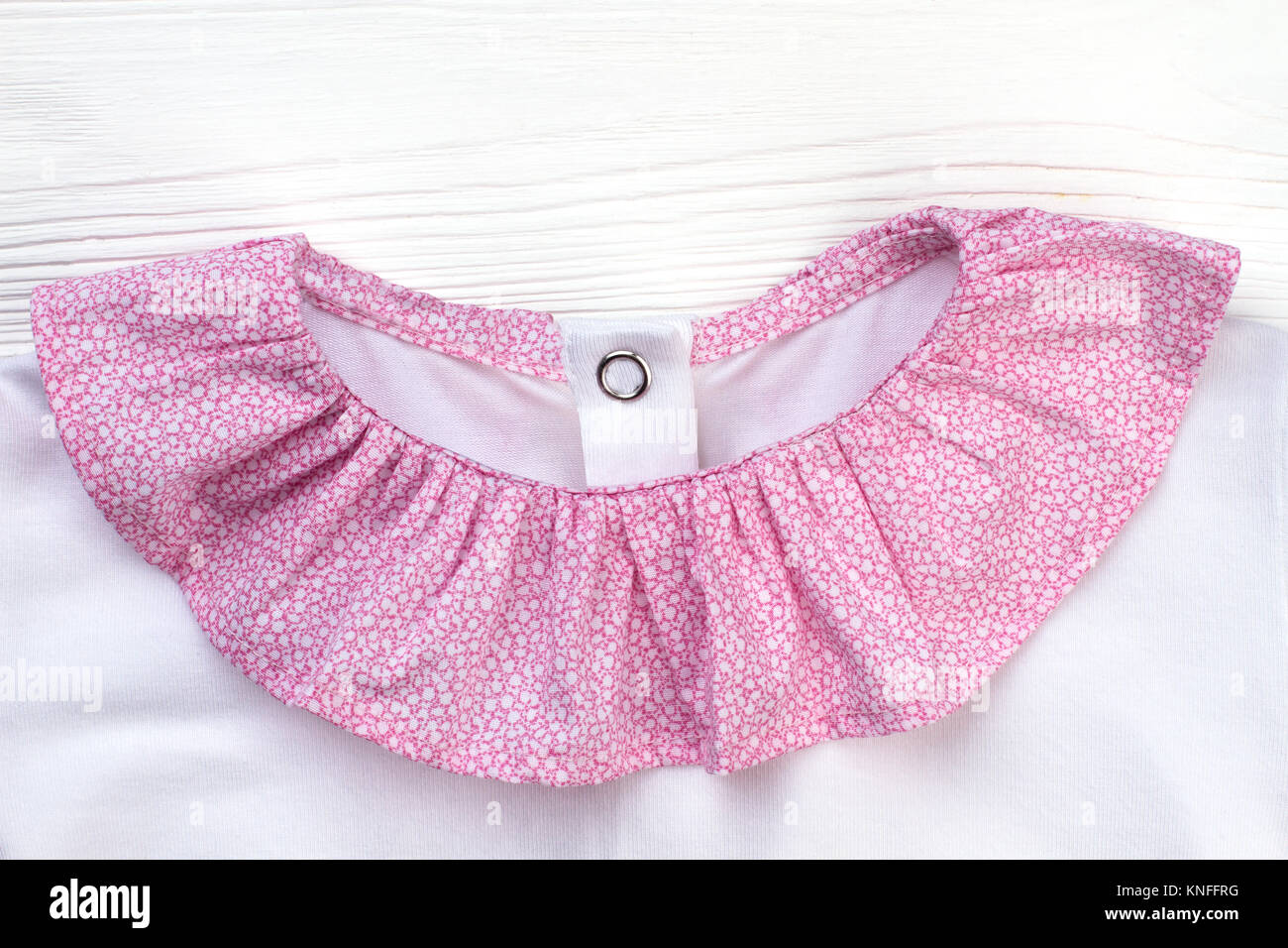 Ruffle collar hi-res stock photography and images - Alamy