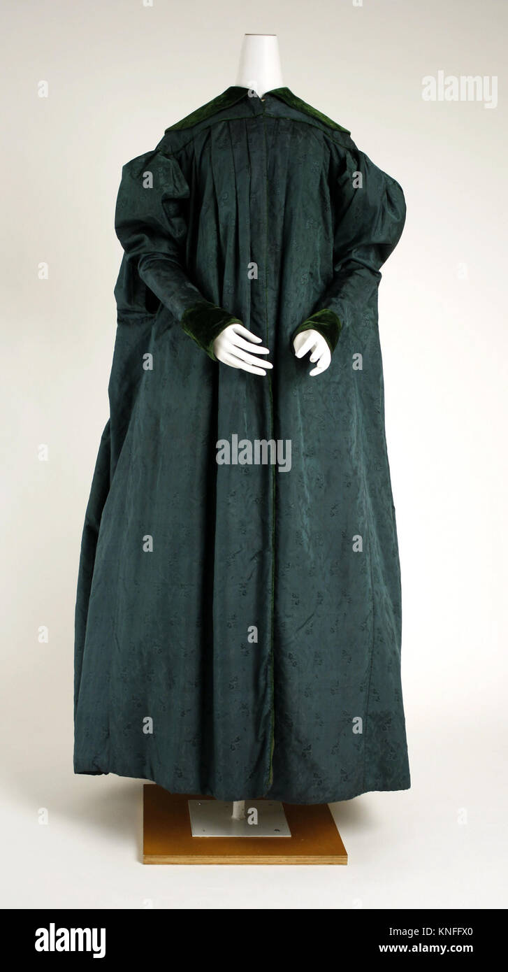 Ensemble collection garments accessories hi-res stock photography and ...