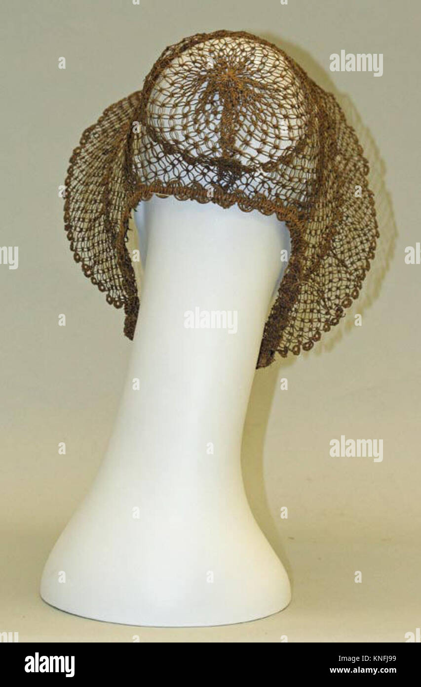 Bonnet MET CI60.23.14 B 113276 Stock Photo - Alamy