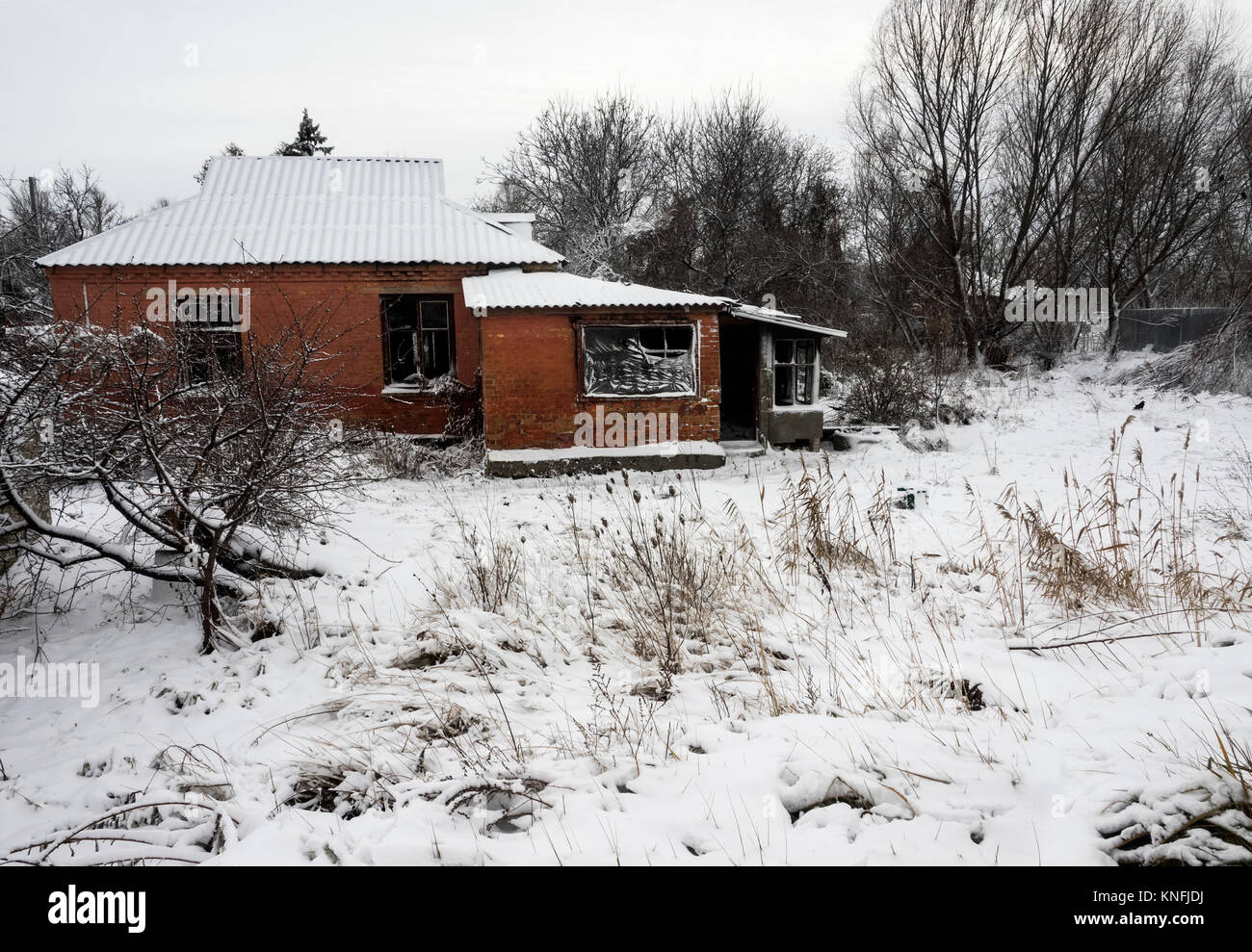 abandoned house covered by snow Stock Photo - Alamy