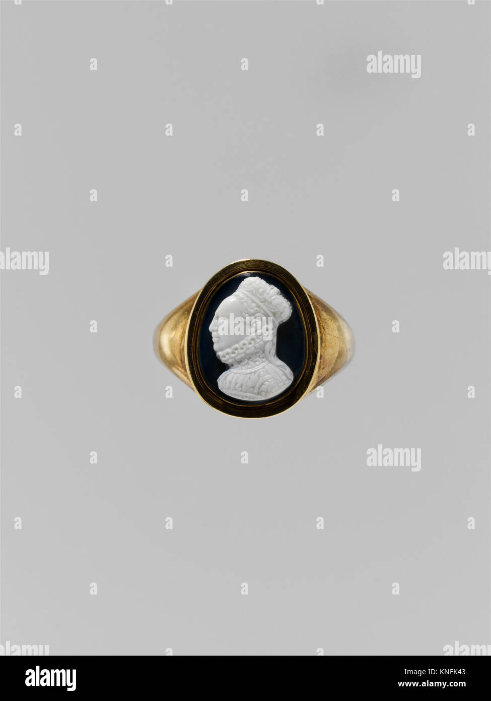 This portrait of Elizabeth I of England captures her regal status and ...