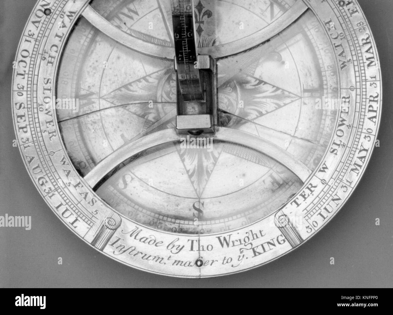 Equinoctial dial MET 187086 188856 Stock Photo - Alamy