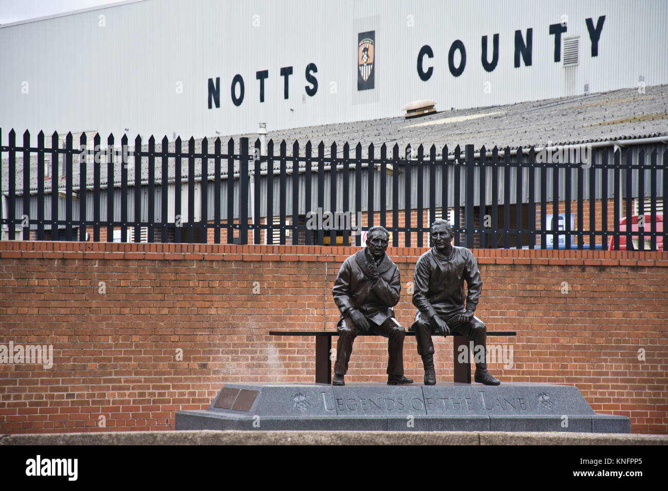 Statue of Jimmy Sirrel and Jack Wheeler, Legends of the Lane, outside ...