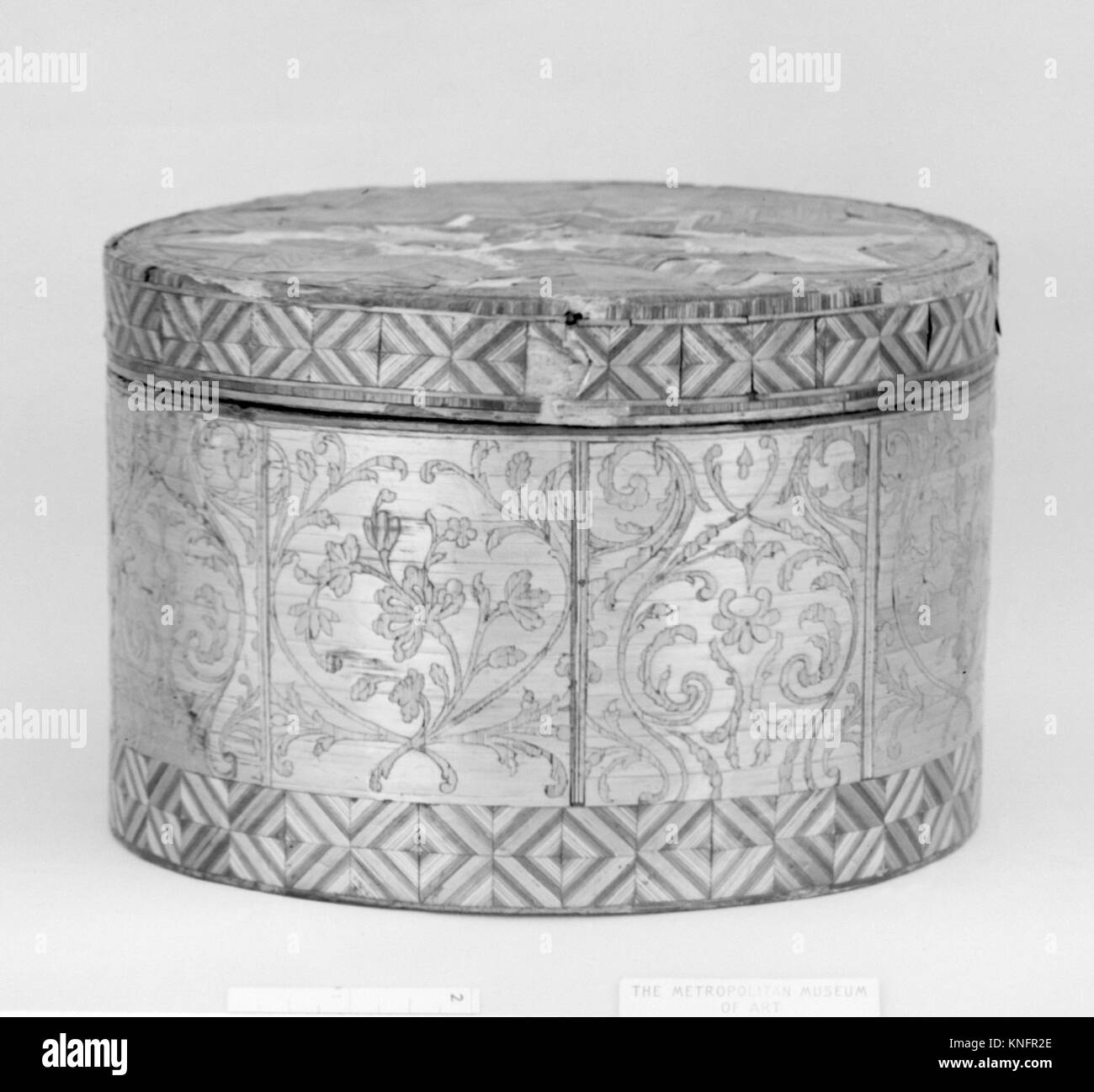 A French box from the late 18th or early 19th century, made of straw on ...