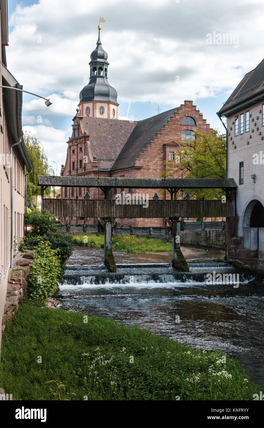 Small wooden dam hi-res stock photography and images - Alamy