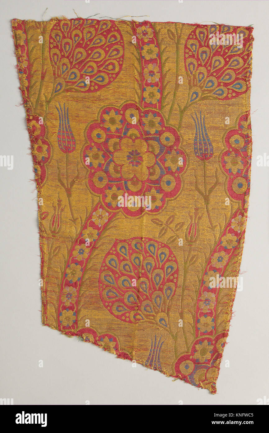 Wavy Vine Pattern High Resolution Stock Photography and Images - Alamy