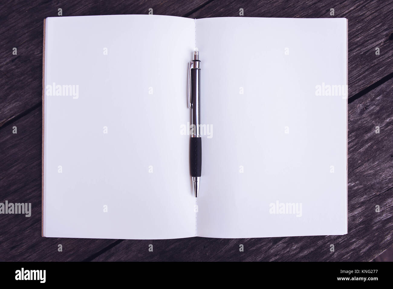 Blank paper on the table For writing notes Stock Photo - Alamy