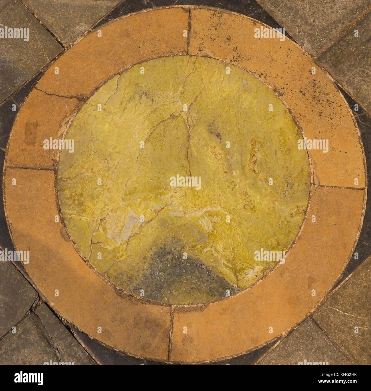INTERIOR OF PATTERN STONE IN FLOOR OF ELY CATHEDRAL, ELY ...