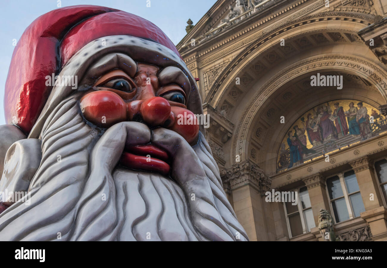A huge Santa at Birmingham's German Christmas market, Birmingham ...