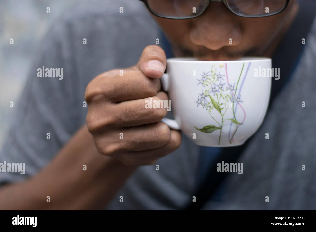 Sipping latte hi-res stock photography and images - Alamy