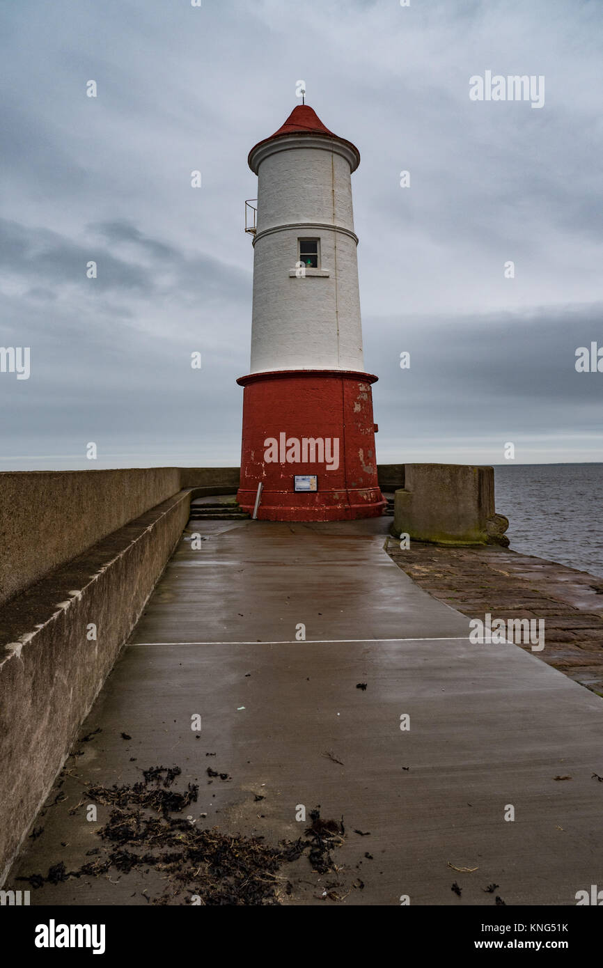 Lighthouse at the end of the pier at Berwick upon Tweed, England, UK ...