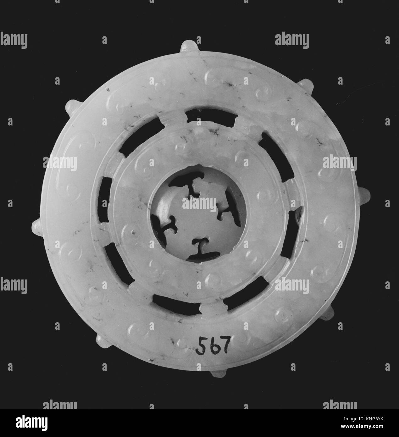 China amulet hi-res stock photography and images - Alamy