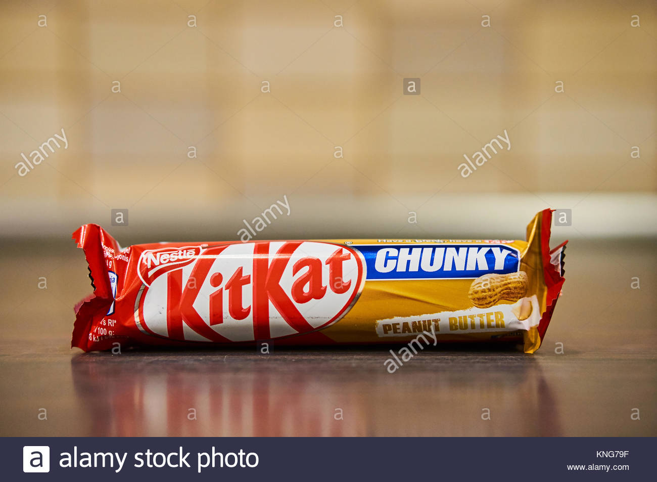 Kitkat Chocolate Stock Photos & Kitkat Chocolate Stock Images - Alamy