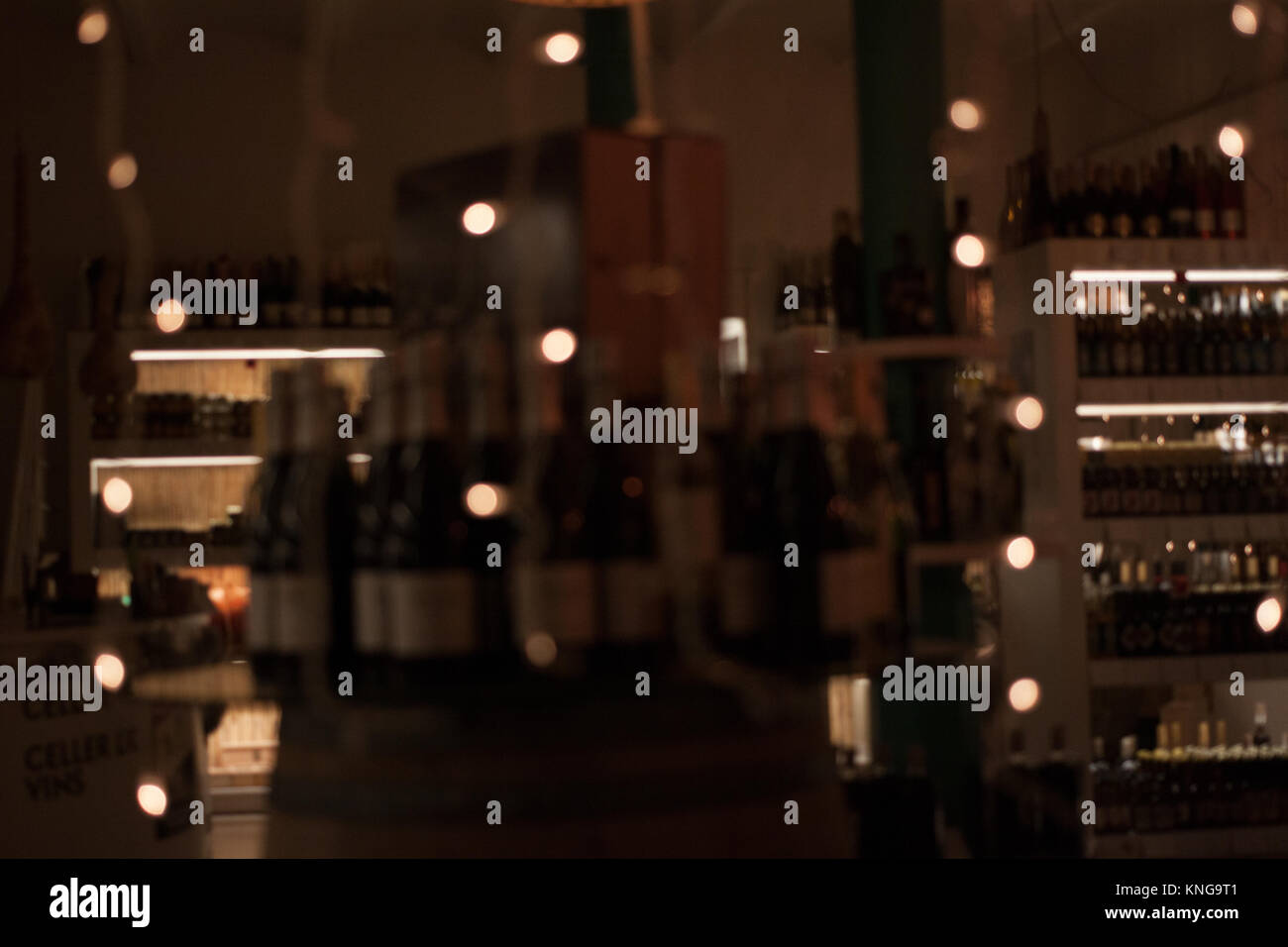 Bottles of wine christmas hi-res stock photography and images - Alamy