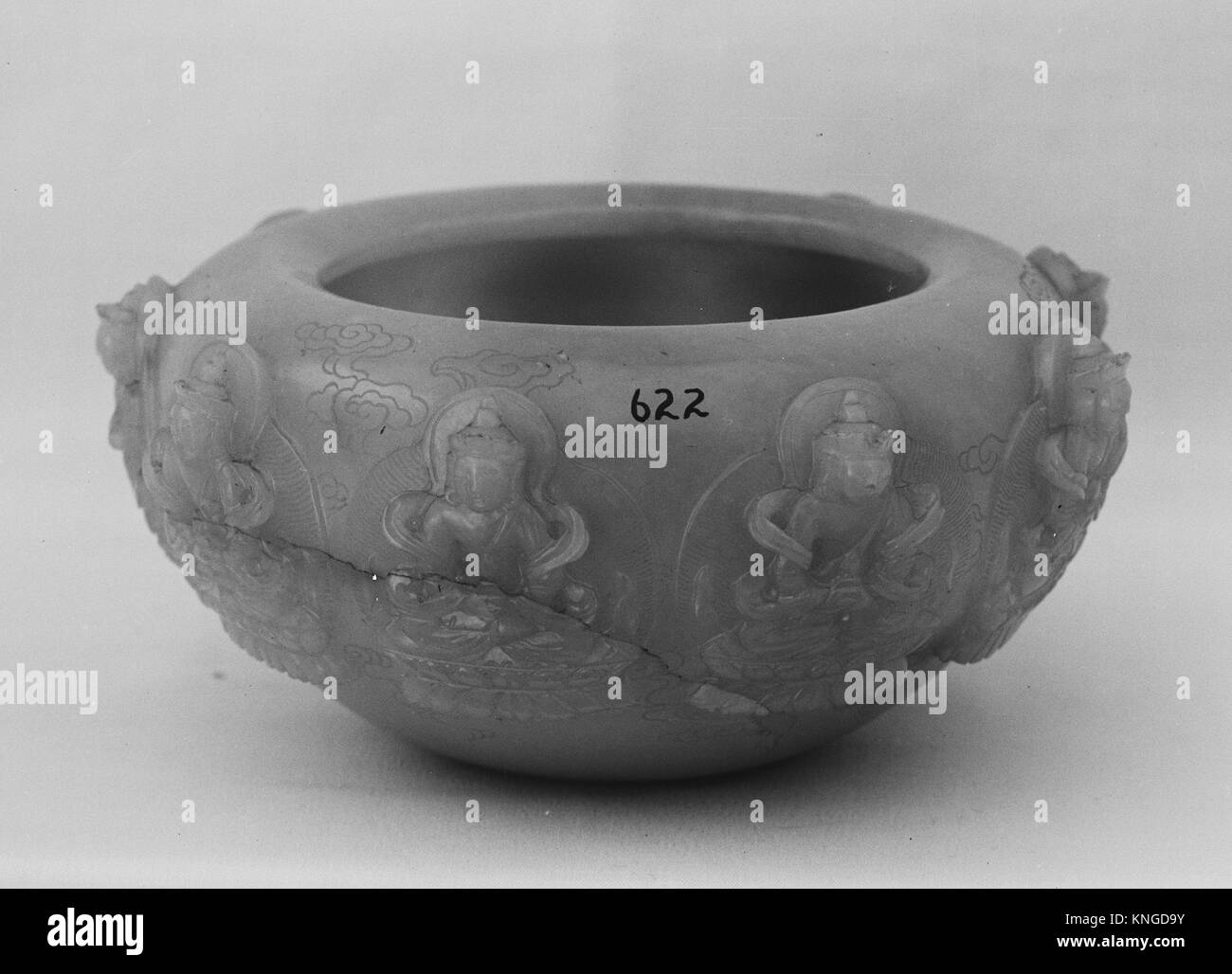 Monk with alms bowl hi-res stock photography and images - Alamy